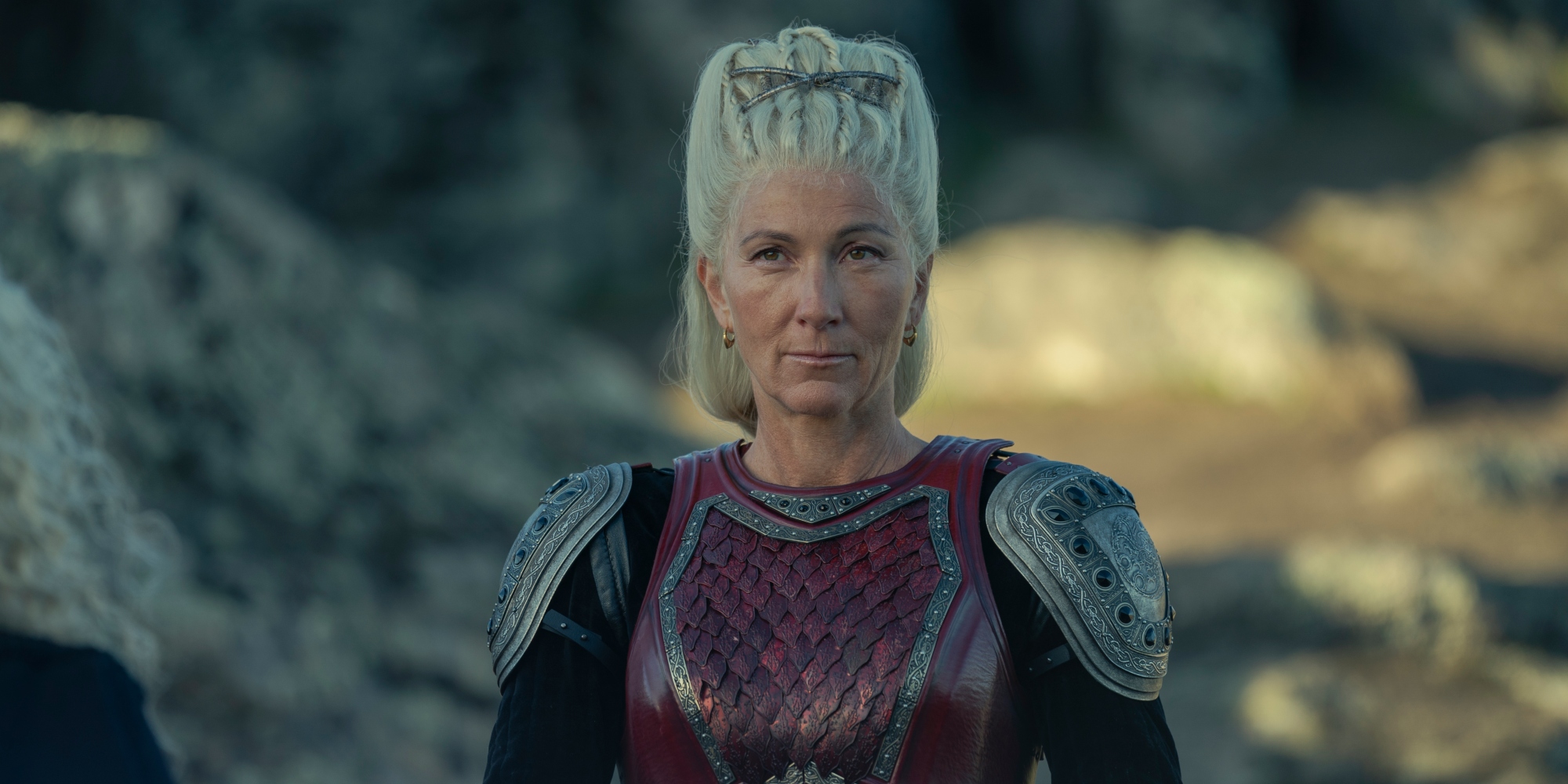 Ród smoka odcinek 10 - dlaczego Rhaenys nie uklękła przed Rhaenyrą?