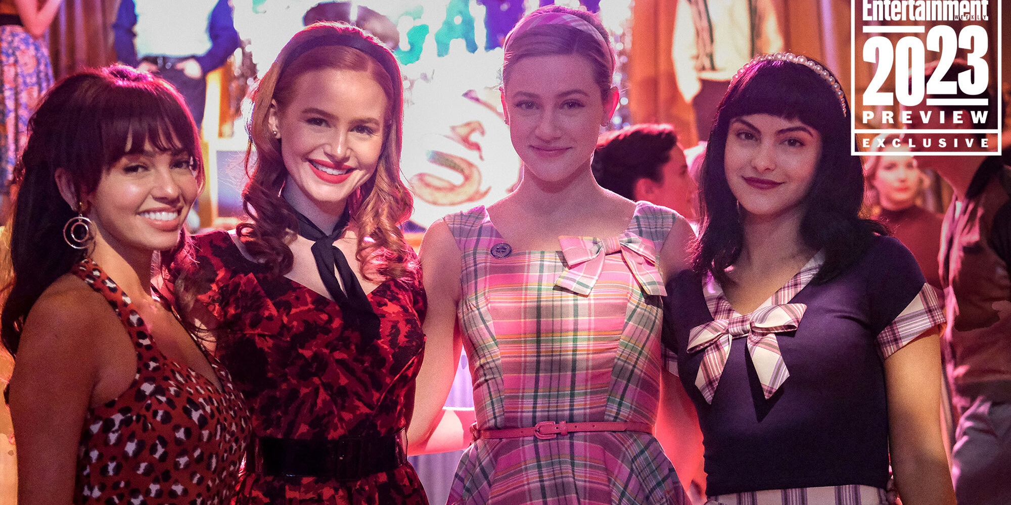 Riverdale sezon 7 - podróż do lat 50. i obłędne kostiumy [ZDJĘCIA]