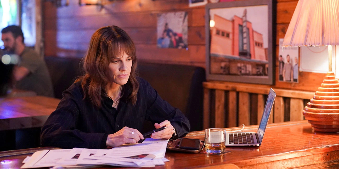 Alaska Daily - czy warto oglądać serial z Hilary Swank? [RECENZJA]