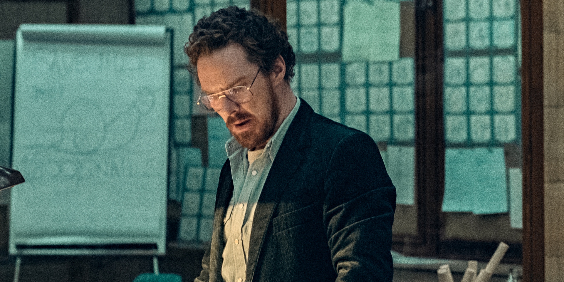 Eric - zwiastun serialu Netfliksa. Benedict Cumberbatch i nietypowy ...